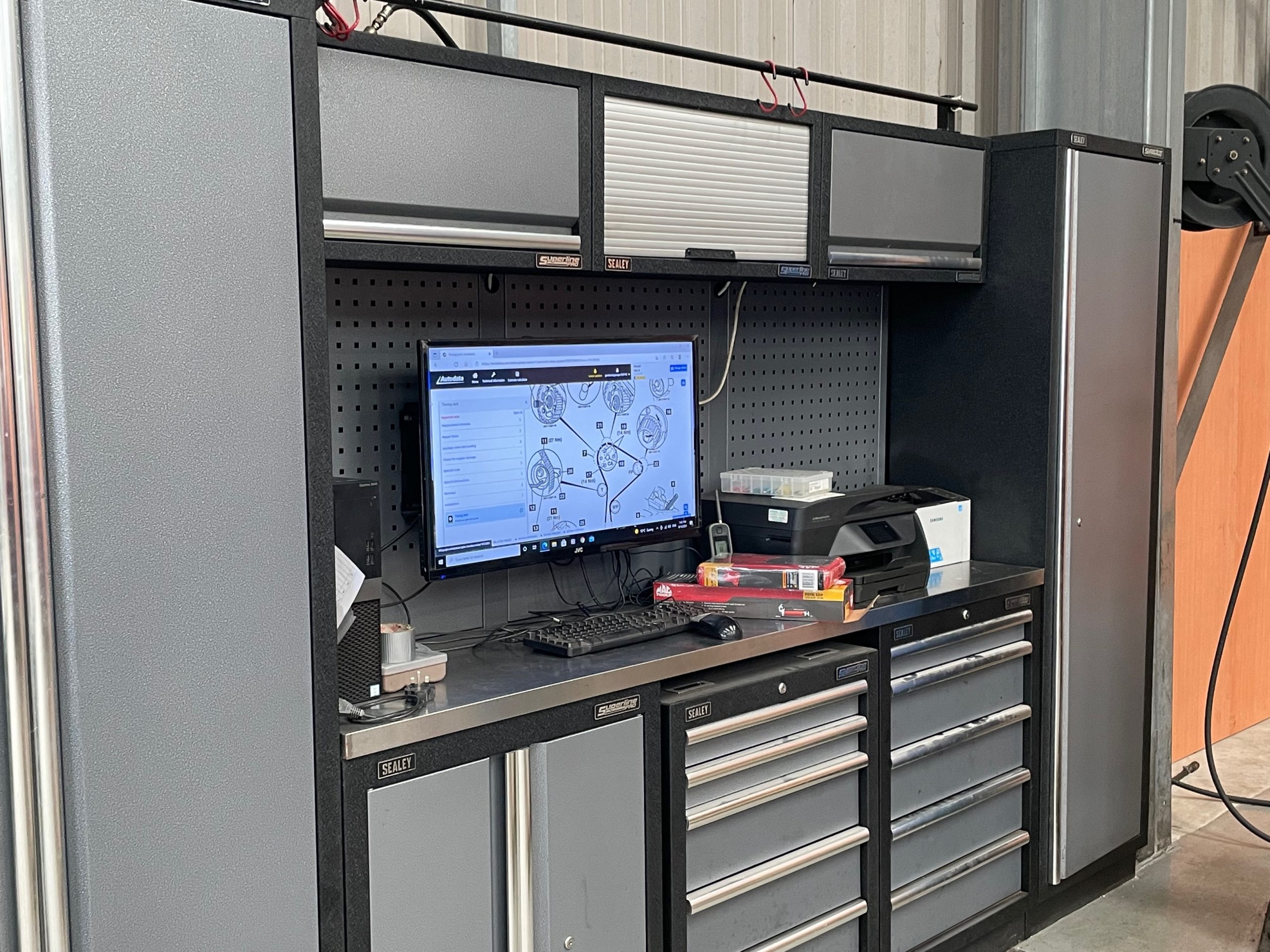 Garage management software Case Study: Garden City Garage